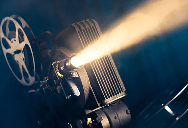 The Evolution of 2D Movies in Cinemas: From Black and White to High ...